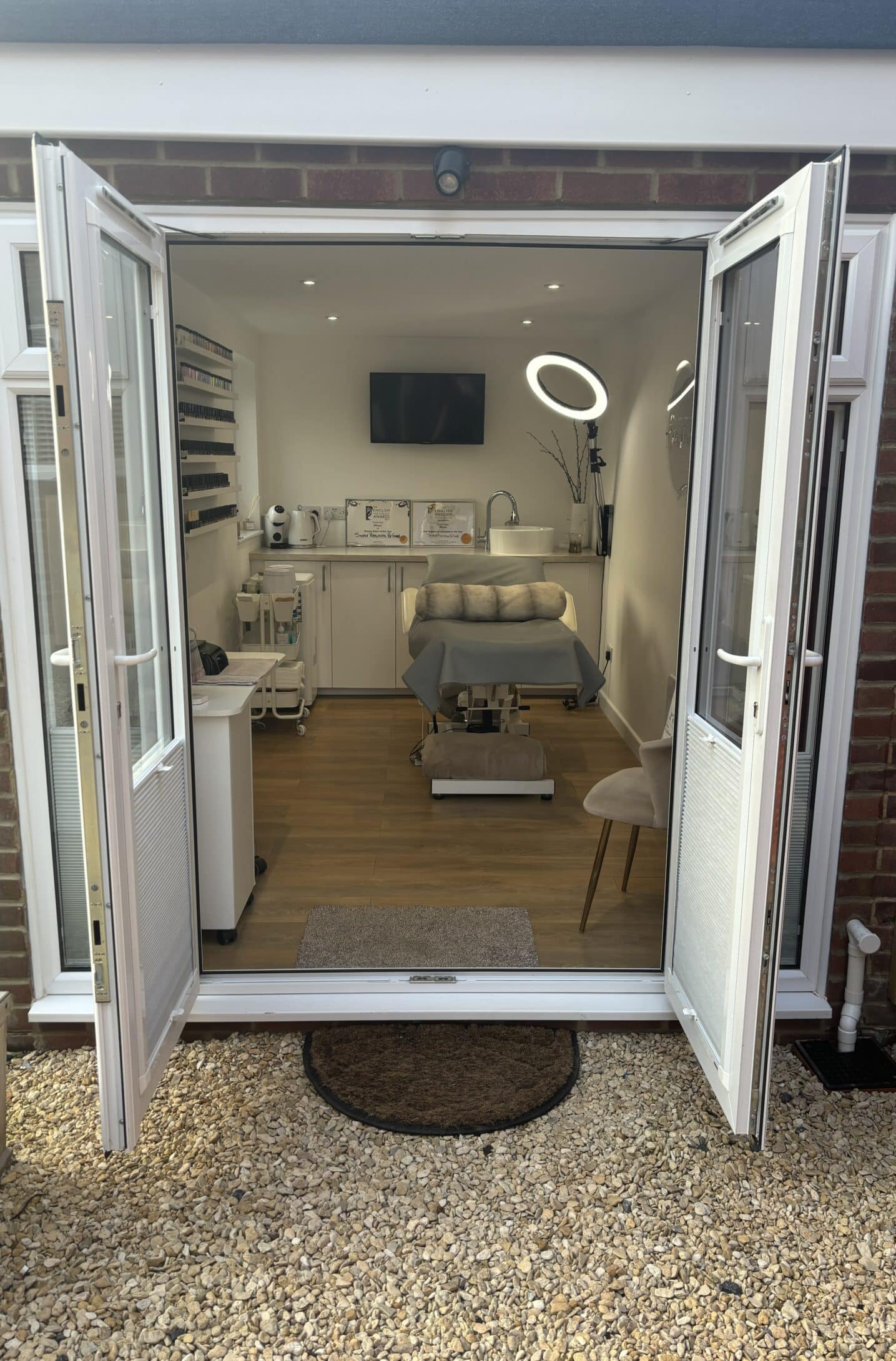 Beauty Salon Swindon | Swindon Beauty Salon | Simply Beautiful by Emma